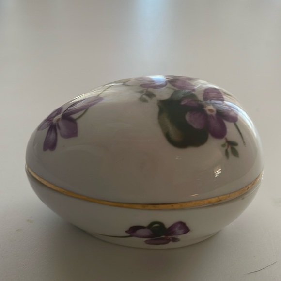 Hammersley | Accents | Vintage Hammersley Bone China Victorian Violets ...